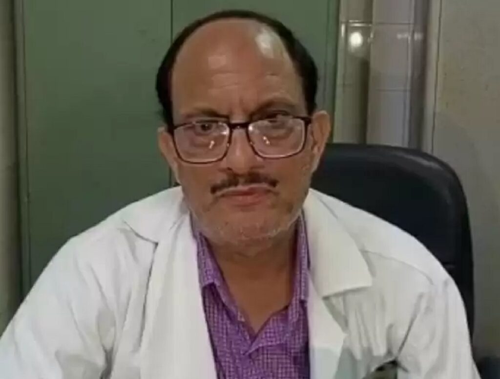 उत्तर प्रदेश: डॉ अनिल कुमार शर्मा को अस्पताल की एक नर्स को अश्लील मैसेज भेजने और भ्रष्टाचार के ...